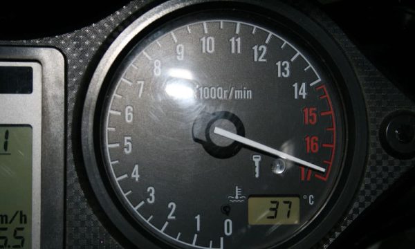 What's The Perfect RPM To Change Gears On A Motorcycle?